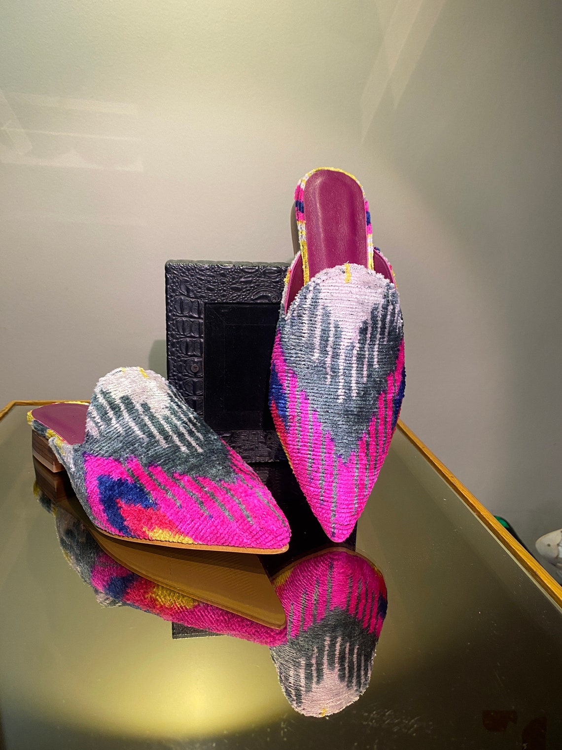 Pink Ikat Handmade Leather Shoes, Leather Silk Velvet Uzbek Slippers ...