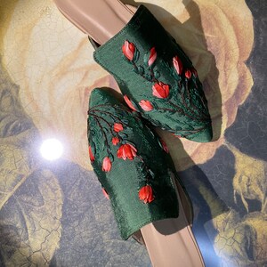 Silk Hand Embroidered Slipper - Etsy