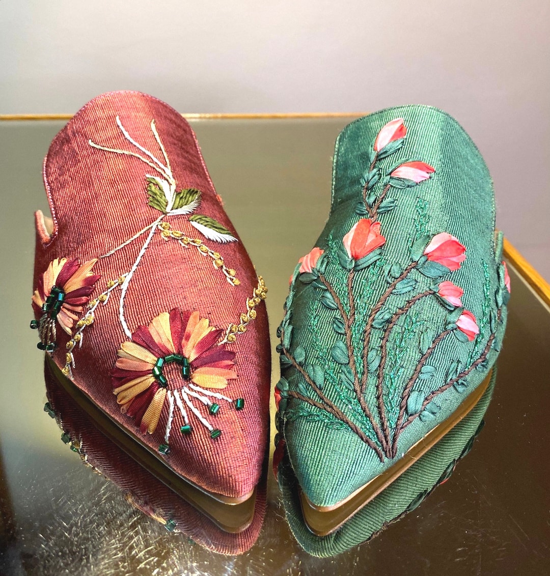 Silk Hand Embroidered Slipper - Etsy
