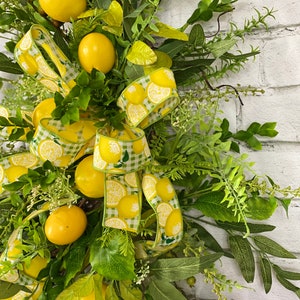 Large Lemon Wreath With Greenery - Etsy