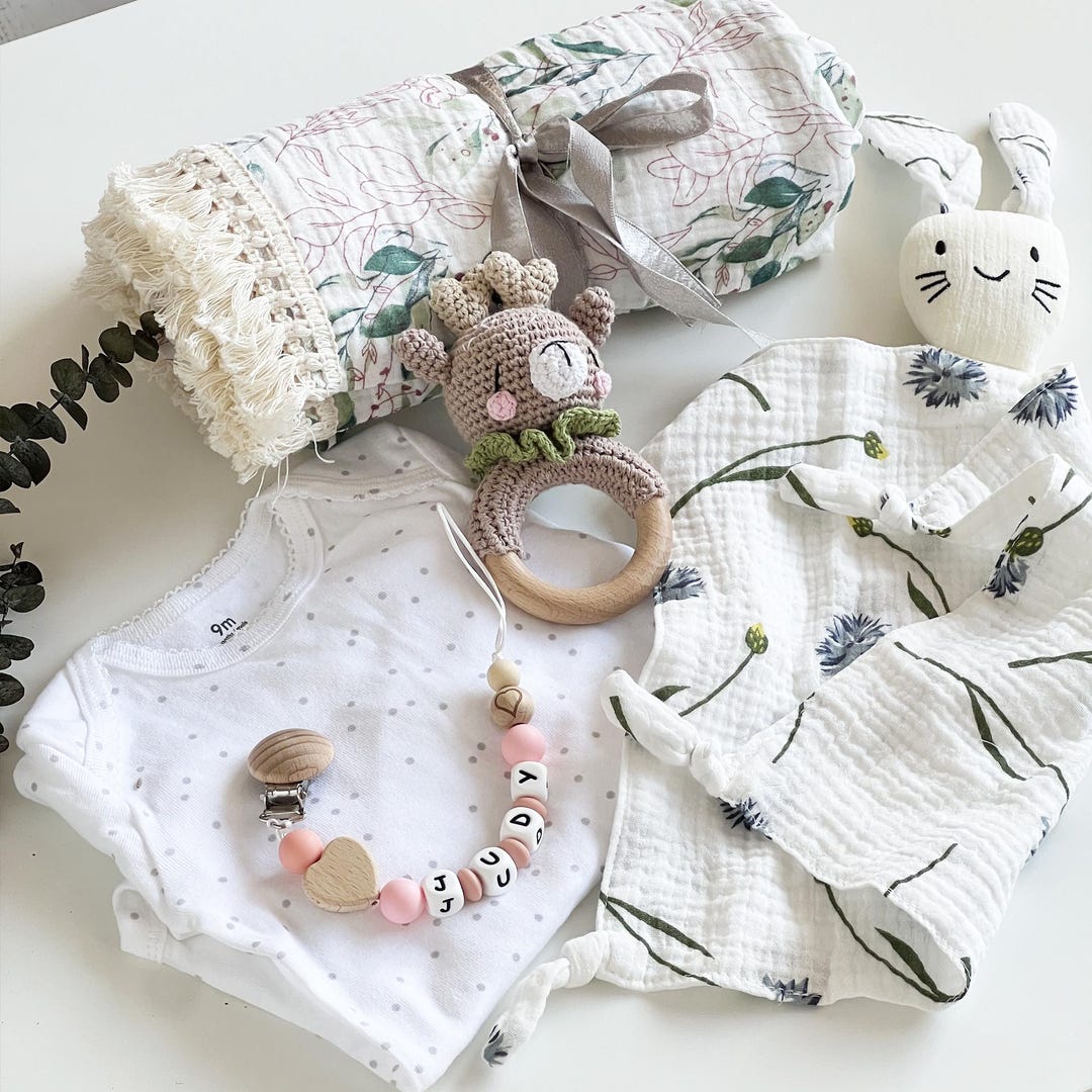 Newborn Gift Set | 5pc Baby Gift Bundle | Baby Gift Box | Neutral ...