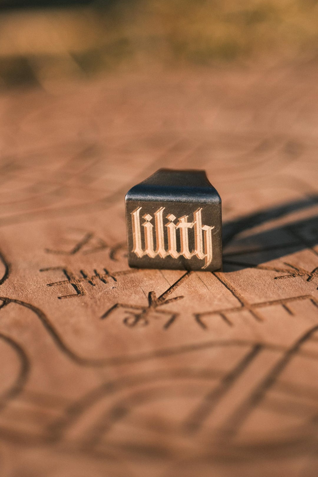 Lilith Ring - Dunkelgrau / Beschichtetes Messing - Größen Verstellbar ...