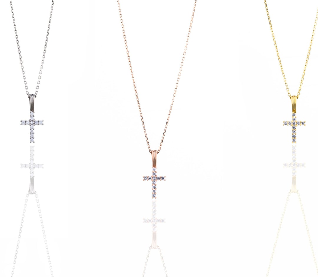 High Quality Baby Diamond Necklace in 925 Gold • High Quality Cross ...