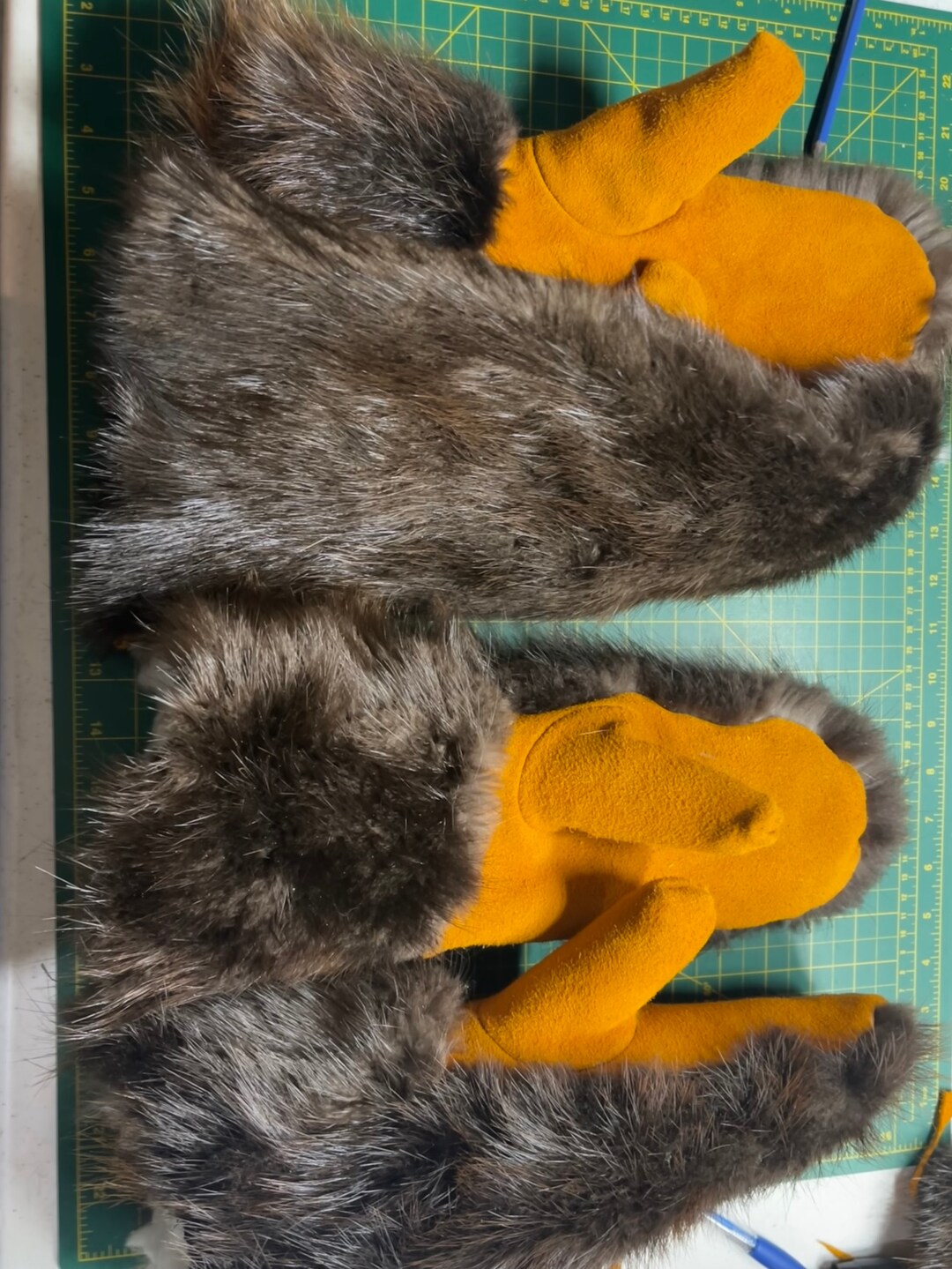 Native Handmade Beaver Fur Mitts - Etsy