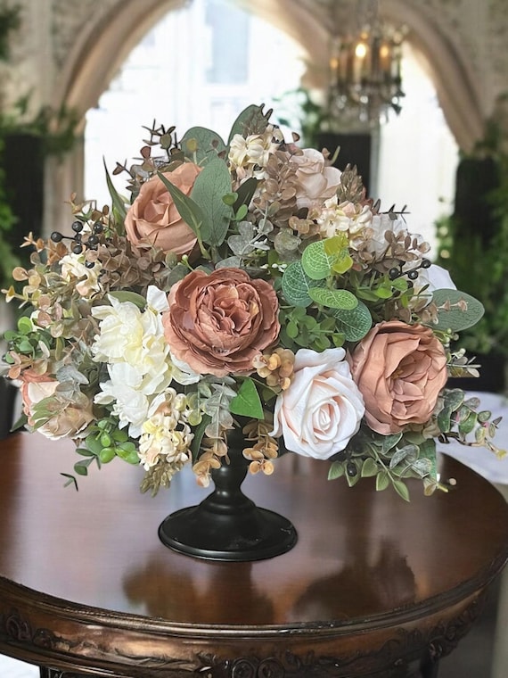 Simple Flower Arrangements For Round Tables
