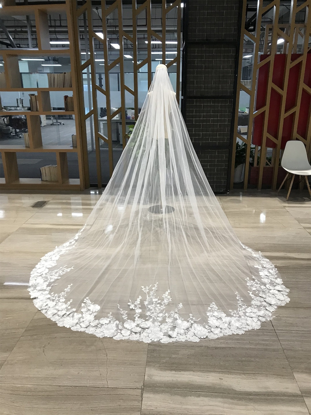 White Sunflower Bridal Veil, Elegant Sun Flower Wedding Veil, Soft ...