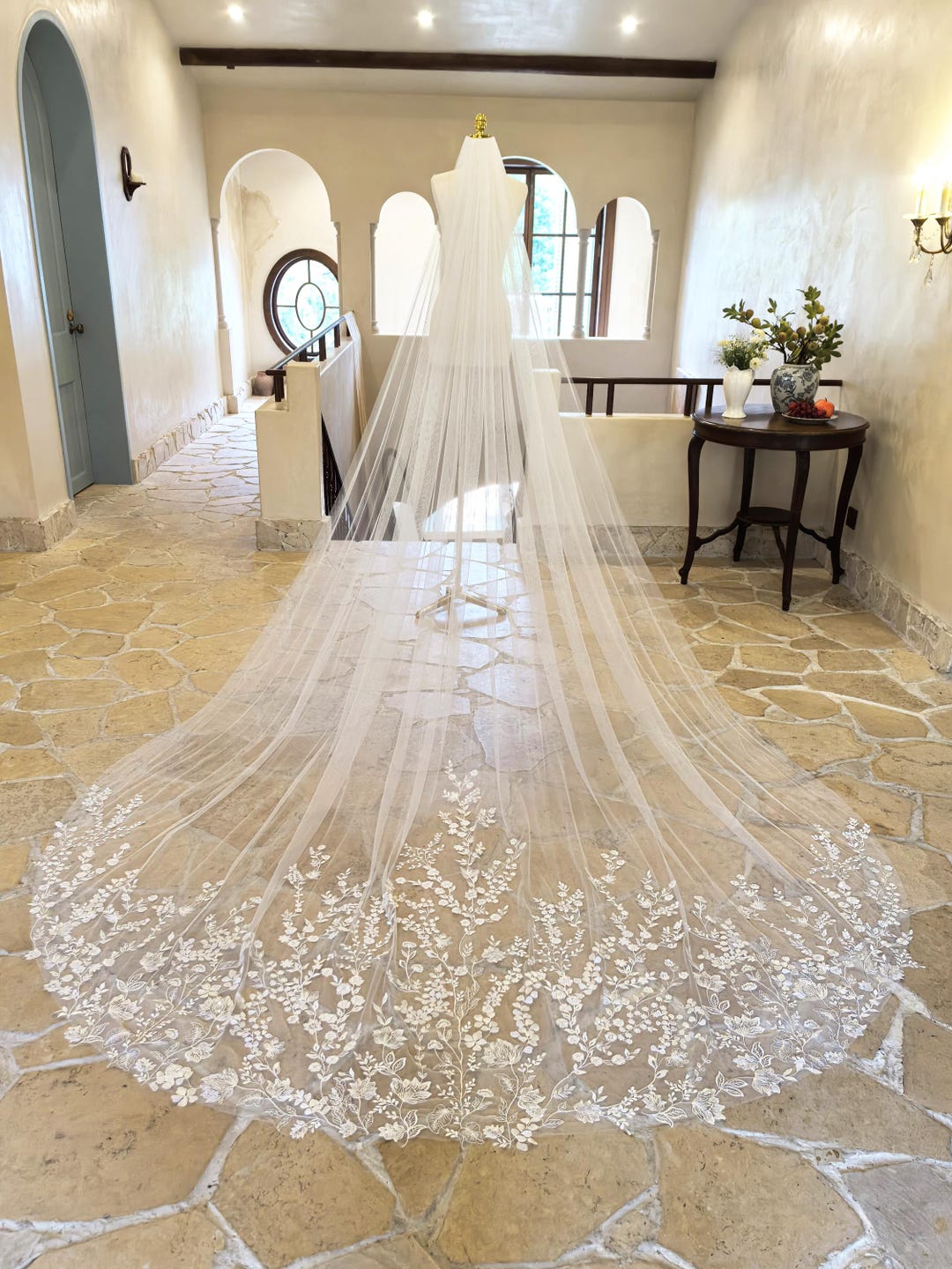 New Elegant Wild Flowers Veil, Bridal Veil With Wild Flower Lace, Veil ...