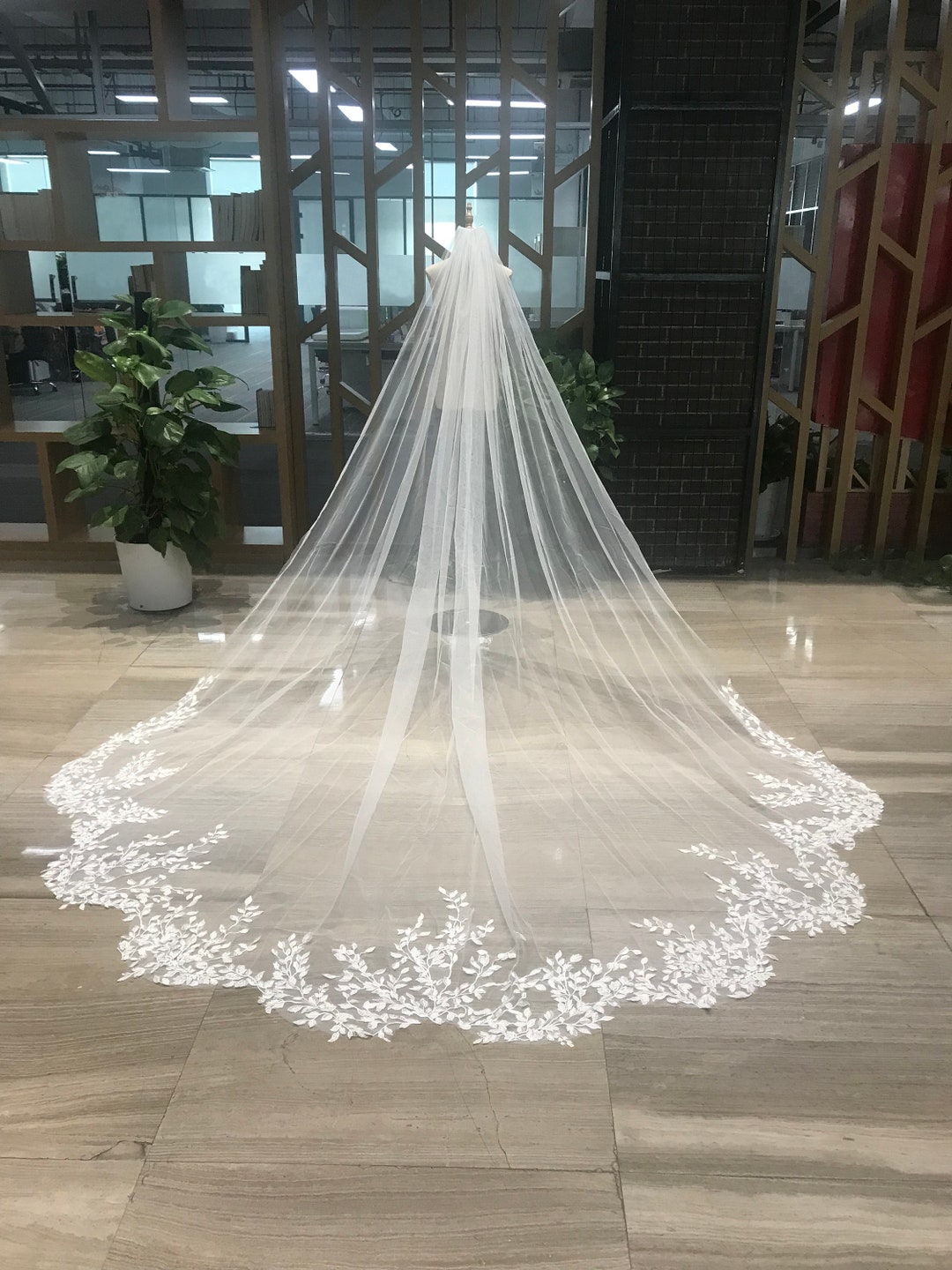 Flower Shape Leaves Veil, Elegant Embroidered Plant Leaves Veil, 1 Tier ...