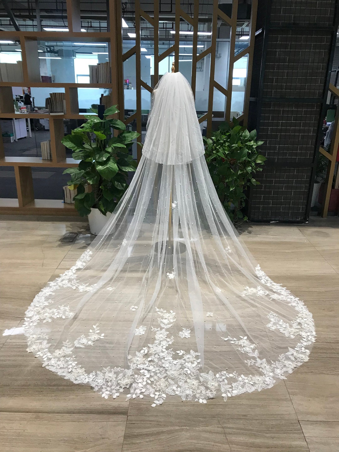 3D Lace Flower Veil With Pearls, Flower Core Embroidered Wedding Veil ...