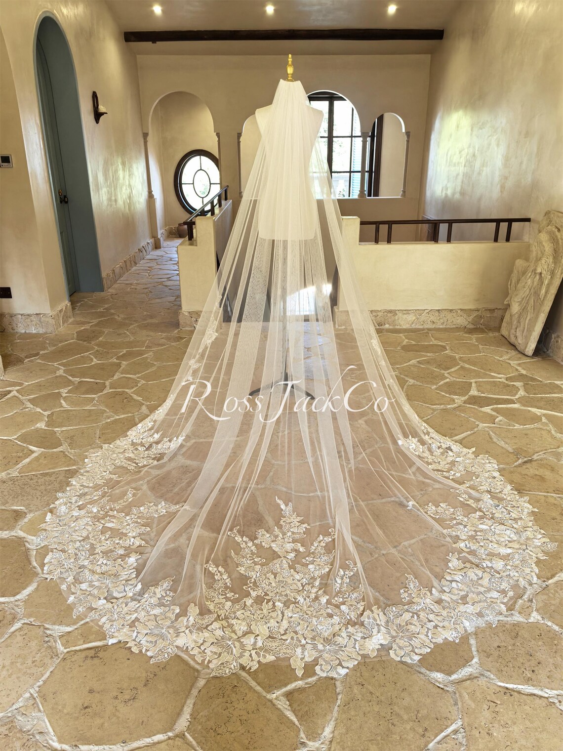 Elegant Sequins Flower Wedding Veil, Fancy Large Floral Bridal Veil ...