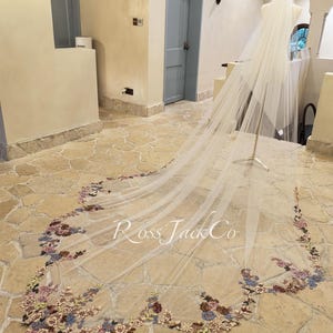 Unique Colorful Flower Veil, Mermaid Tail Colorful Lace Bridal Veil ...
