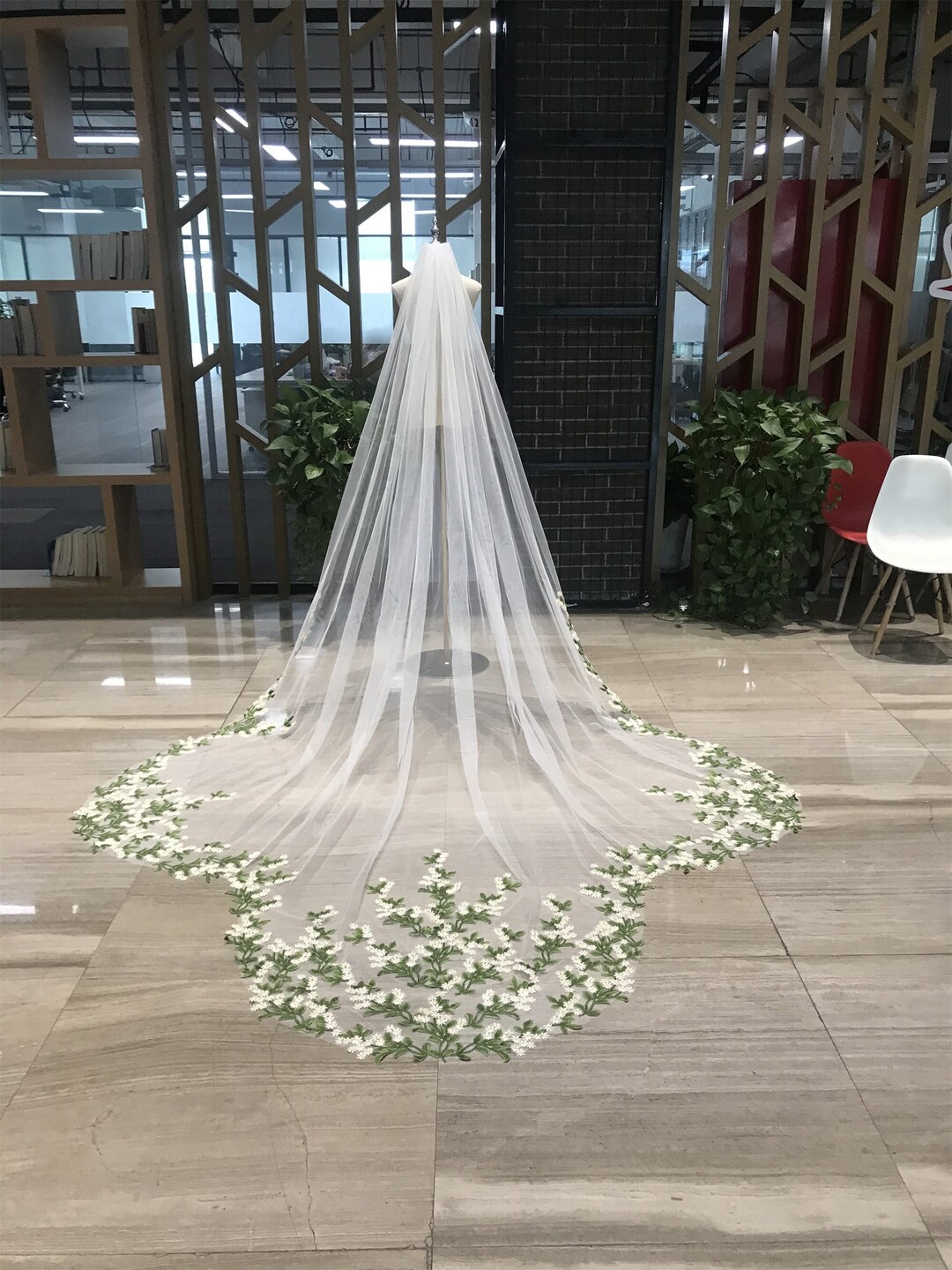 Green Leaves Mermaid Tail Veil, Unique Leaves Lace Wedding Veil ...