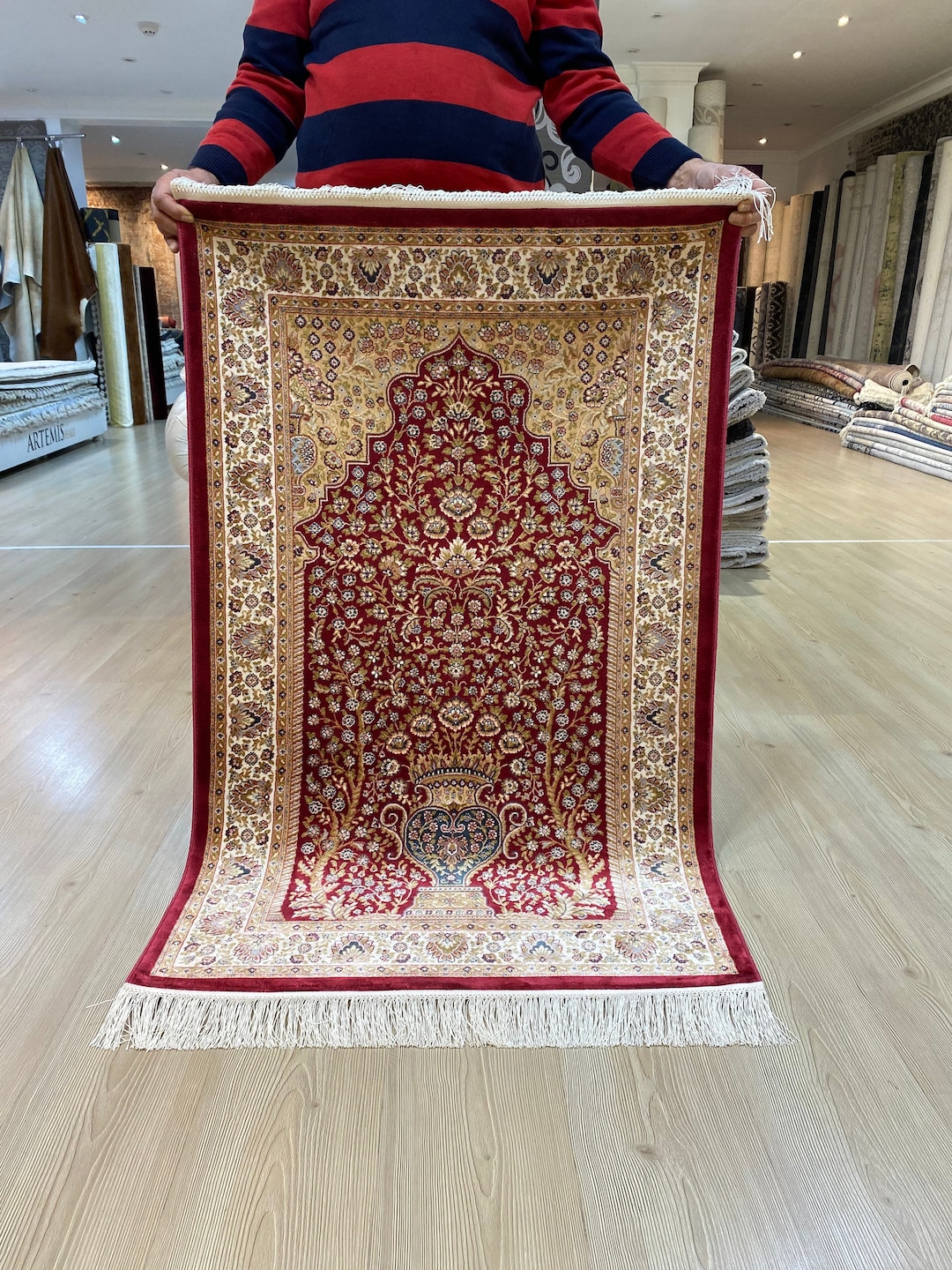 Luxury Muslim Prayer Rug, Red Silk Prayer Mat, Prayer Mat, Sajjada Rug ...