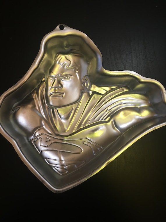 Wilton Superman Cake Pan/ Wilton Baking Mold #2105-3350 Home & Hobby ...