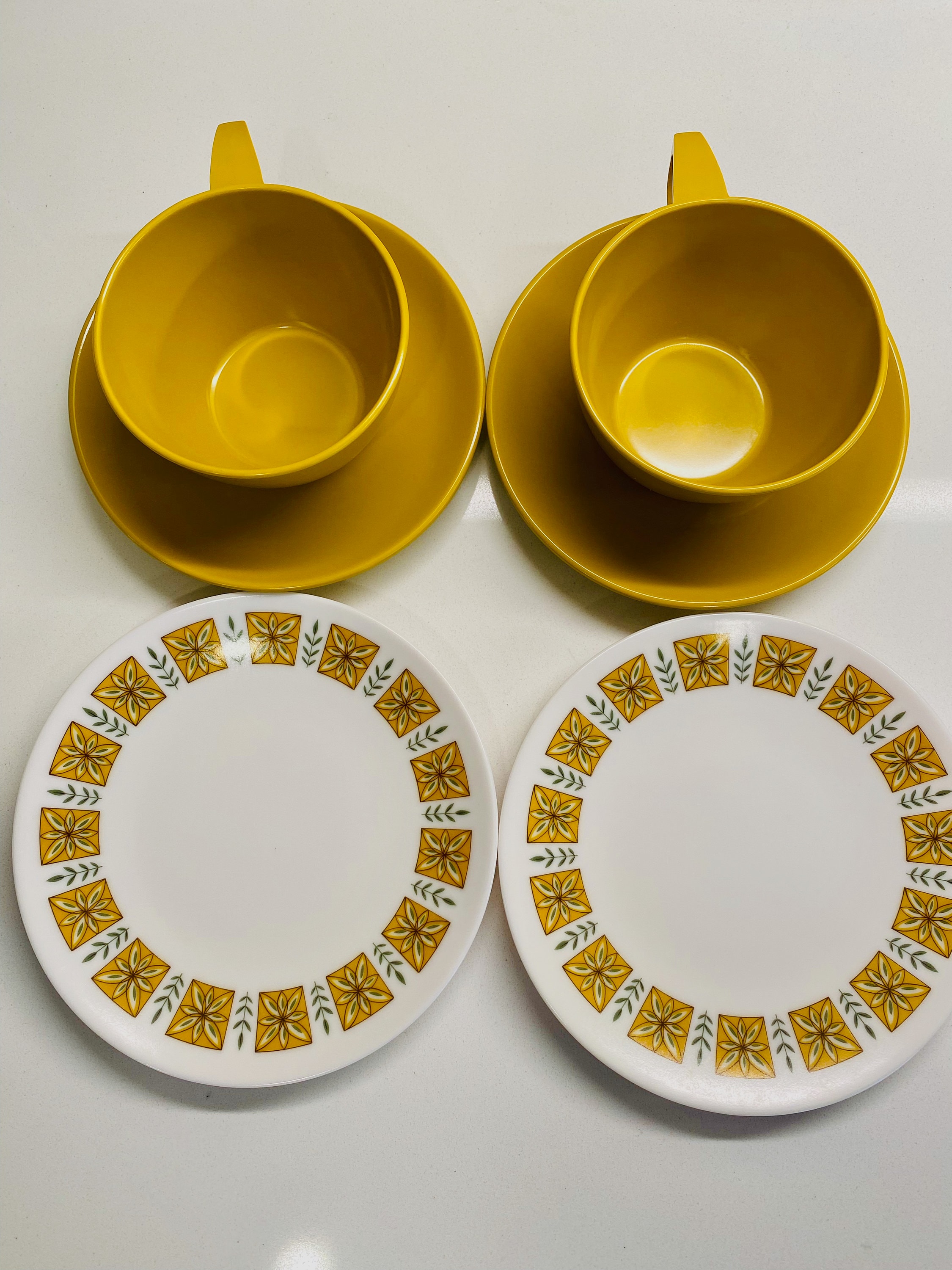 Vintage Melmac Mallo-ware Melamine Teacups & Saucers; Dessert Plates ...