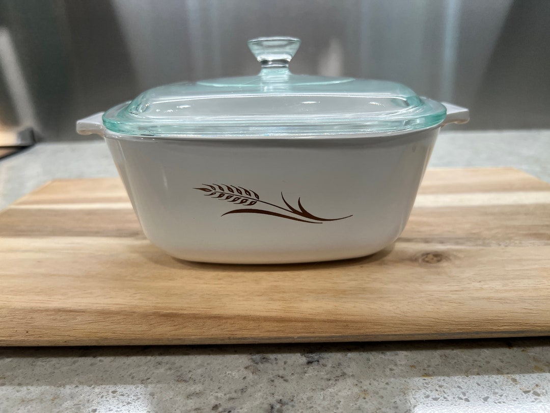 Corning Ware W-1-1/2-B Golden Wheat 1.5-quart Baking Dish Casserole ...
