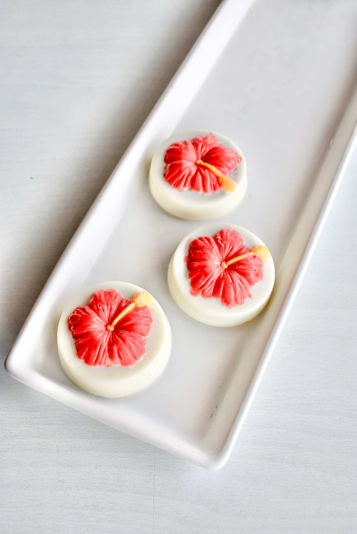 Hawaiian Chocolate Covered Oreos: Tropical Hibiscus Luau Favors - Etsy
