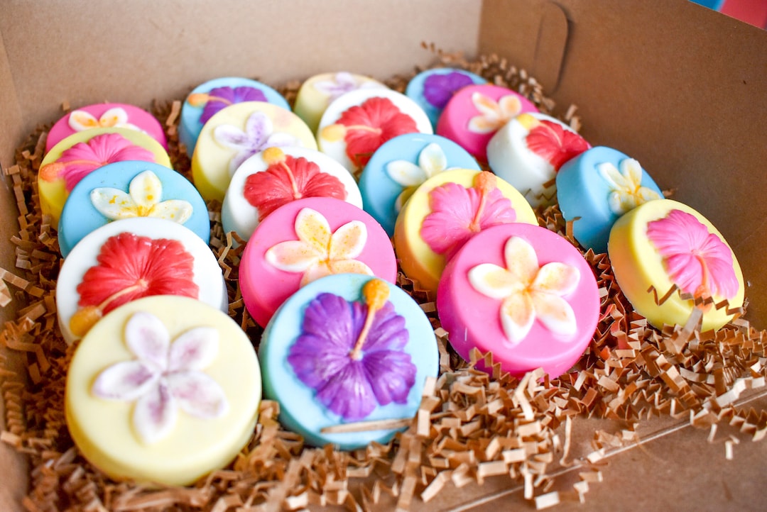 Hawaiian Chocolate Covered Oreos: Tropical Hibiscus Luau Favors - Etsy