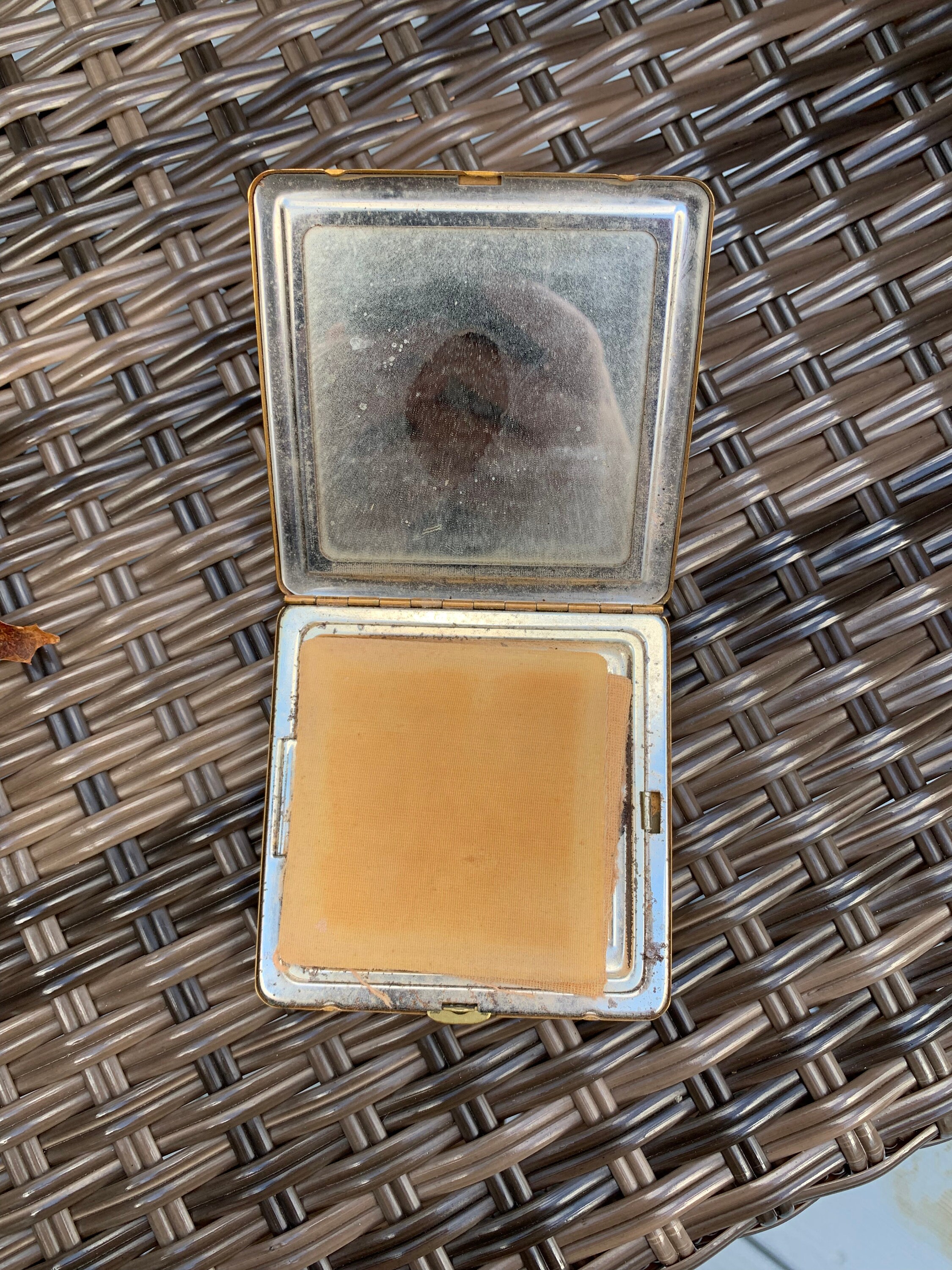 Vintage Hawaiian Islands Compact Mirror - Metal Souvenir - Etsy