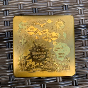 Vintage Hawaiian Islands Compact Mirror - Metal Souvenir - Etsy