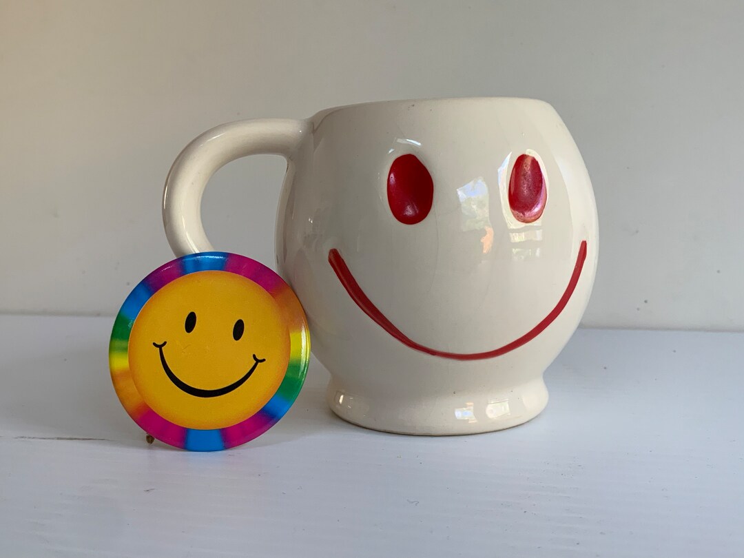 Vintage Happy Face / Smiley Face Mug and Pin - Etsy