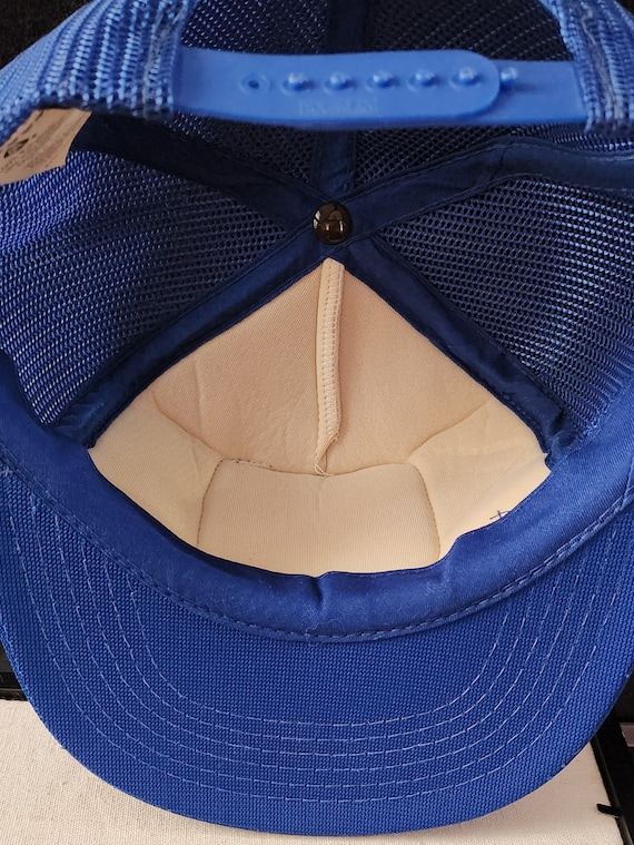 Vintage: Estimated 1990s Labatt's Beer Baseball/ Truc… - Gem