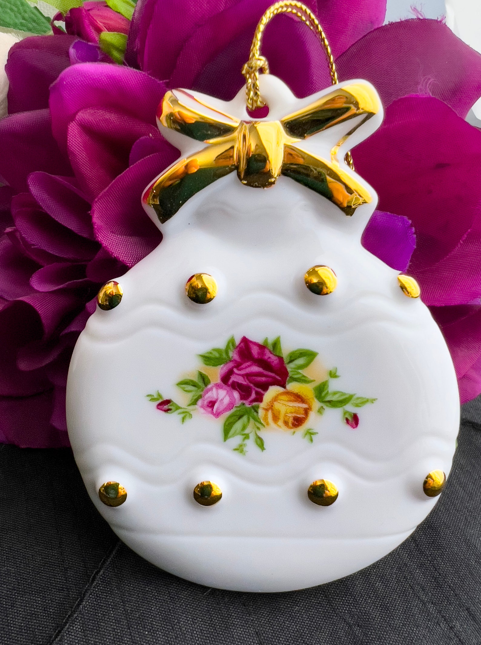 Very Desirable Vintage Royal Albert Old Country Roses Accessories ...