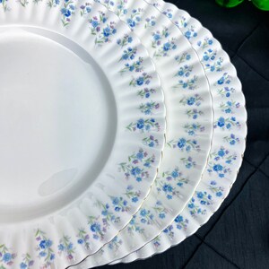 Vintage Royal Albert Memory Lane 20 Piece Dinnerware Set, 5 Place ...