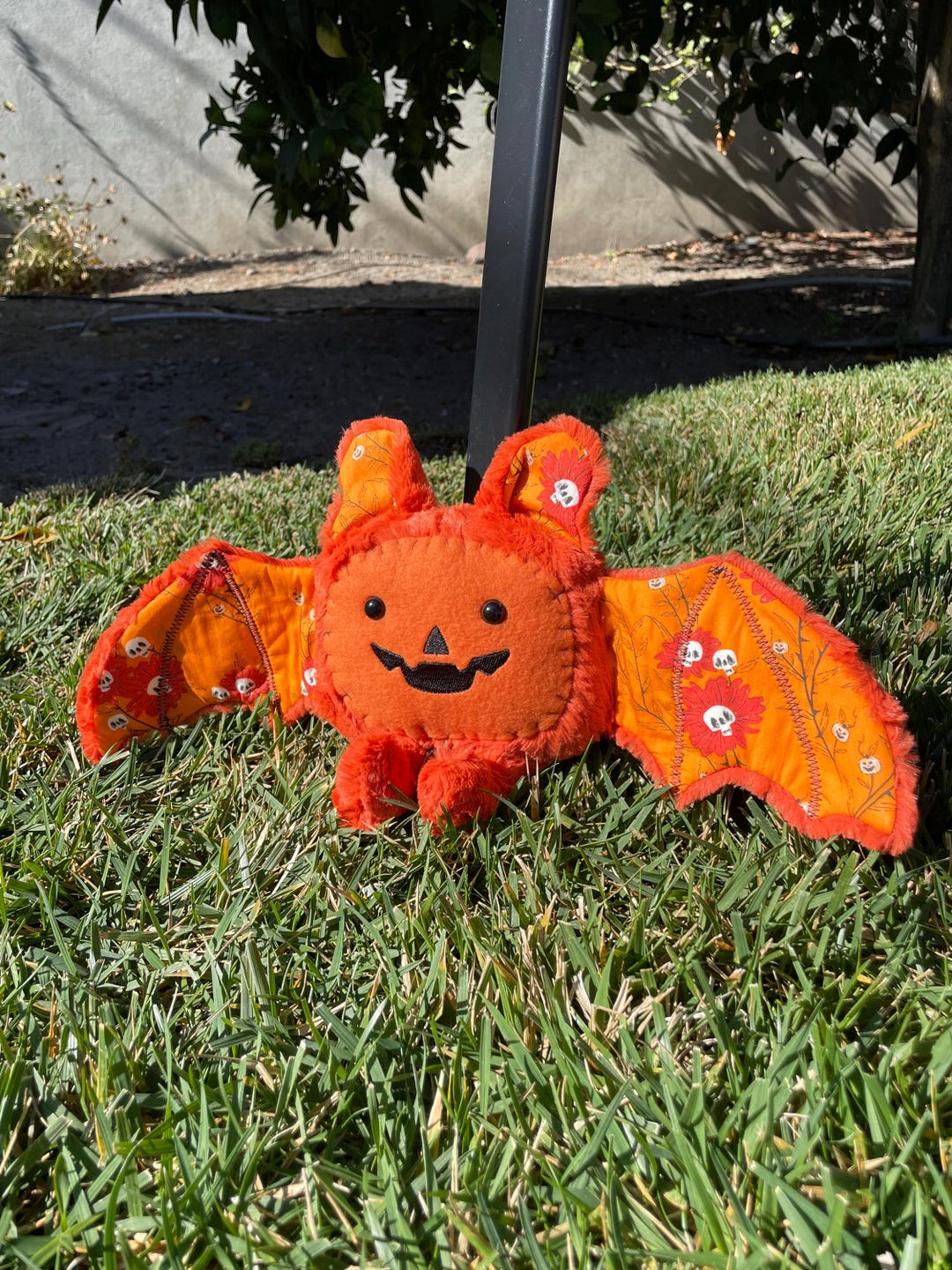Bat-kin Spooky Huggem - Etsy