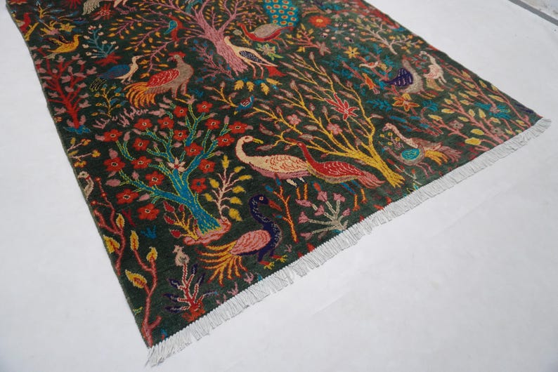 Alfombra ilustrada de pavo real, pájaros y árboles, 8 x 6, color verde ...