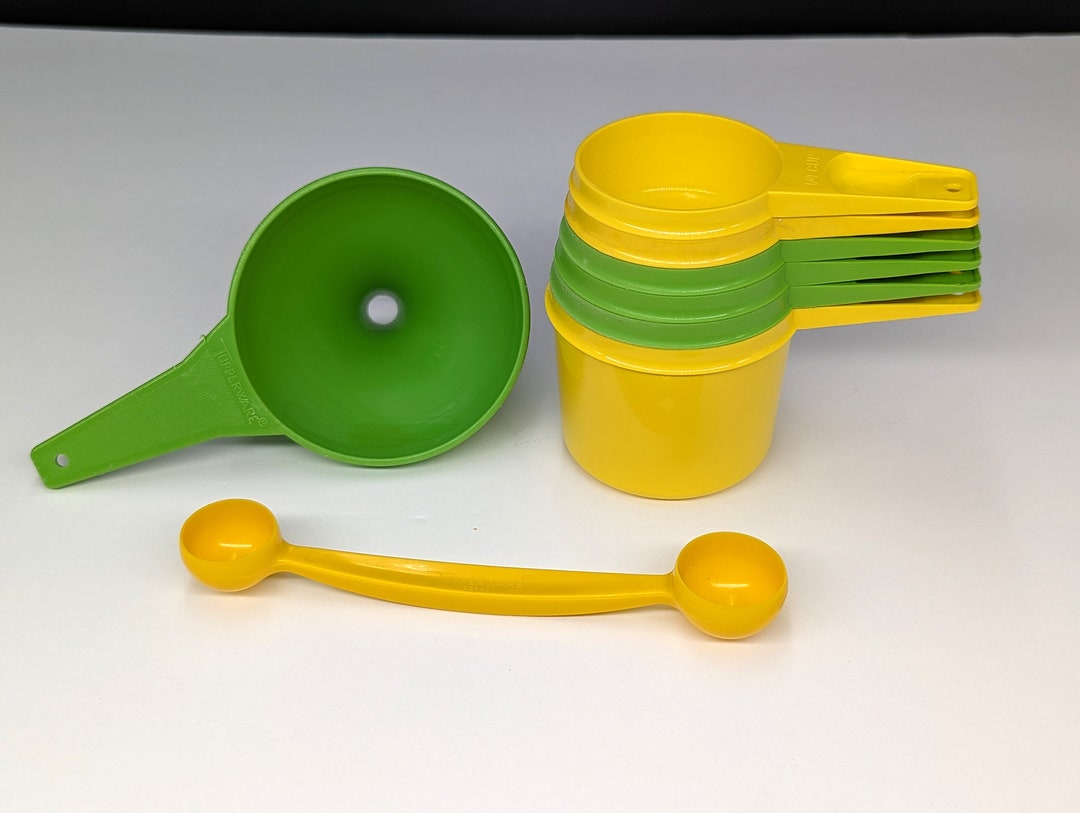 Vintage Tupperware Set of 6 Yellow and Apple Green Measuring Cups Melon ...