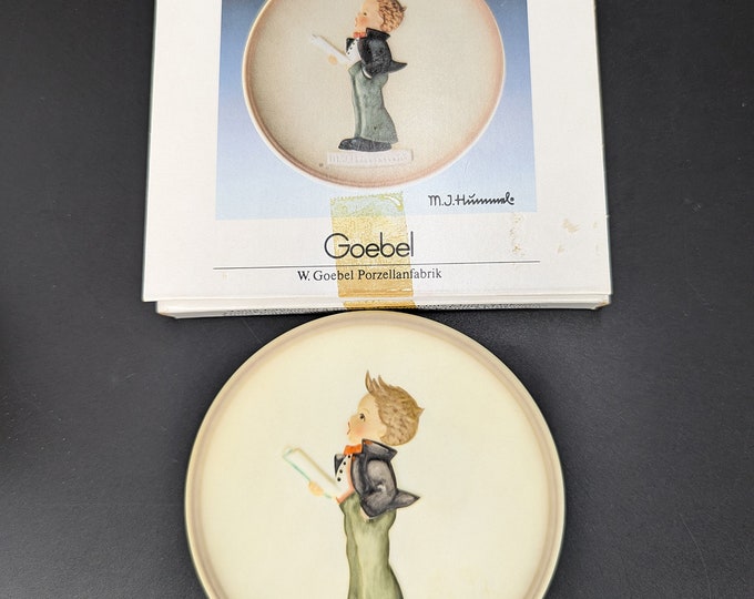 M J Hummel Figurine Entitled "cinderella" - Etsy