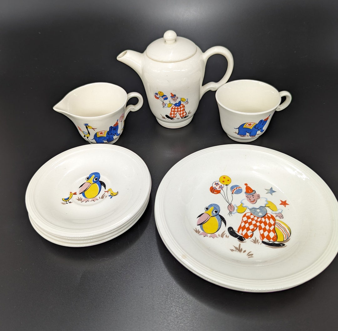 Vintage 1940s Edwin H. Knowles 10-piece China Child's Tea Set With ...