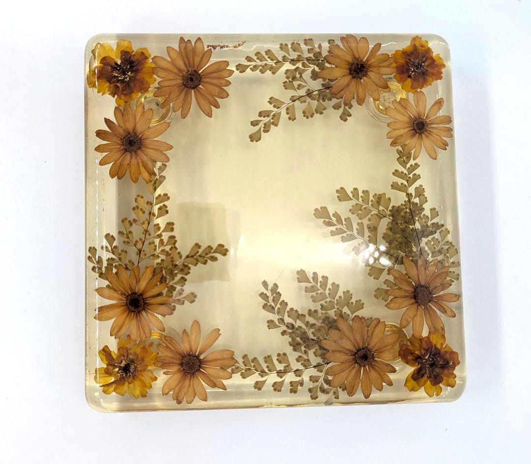 Vintage 1970 Thick and Heavy Lucite/acrylic Footed Lucite Trivet With ...