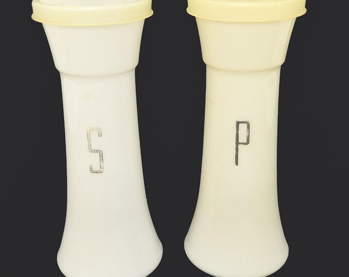 Vintage 1970s Tupperware 6" Tall Hourglass Shaped Salt & Pepper Shakers ...