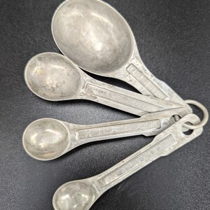 Vintage Group of 3 Aluminum Kitchen Tools Sifter, Measuring Spoons and ...