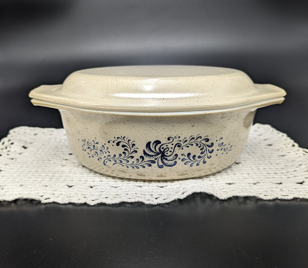 Vintage PYREX Homestead Blue Flowers 1-1/2 Quart #043 Oval Baking Dish ...