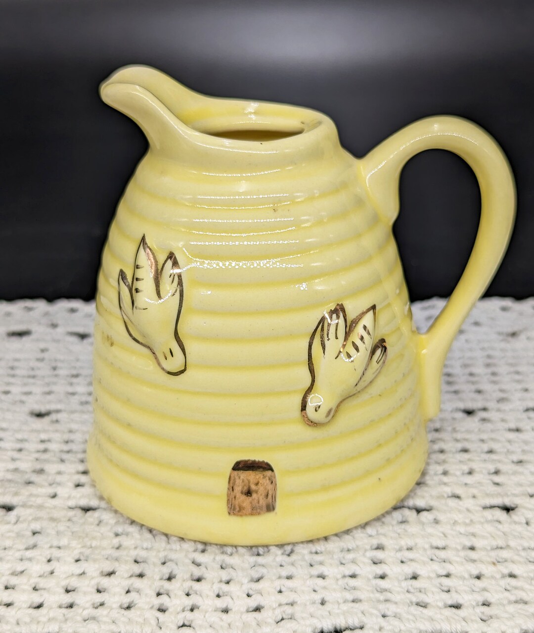 Vintage Ceramic 4" Bee Hive Creamer/syrup Pitcher - V2662 - Etsy