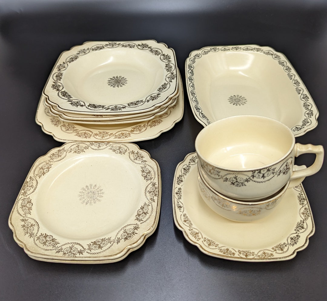 Vintage 1944 Homer Laughlin 10 Pieces of 3 Daisy Pattern China Dishes ...
