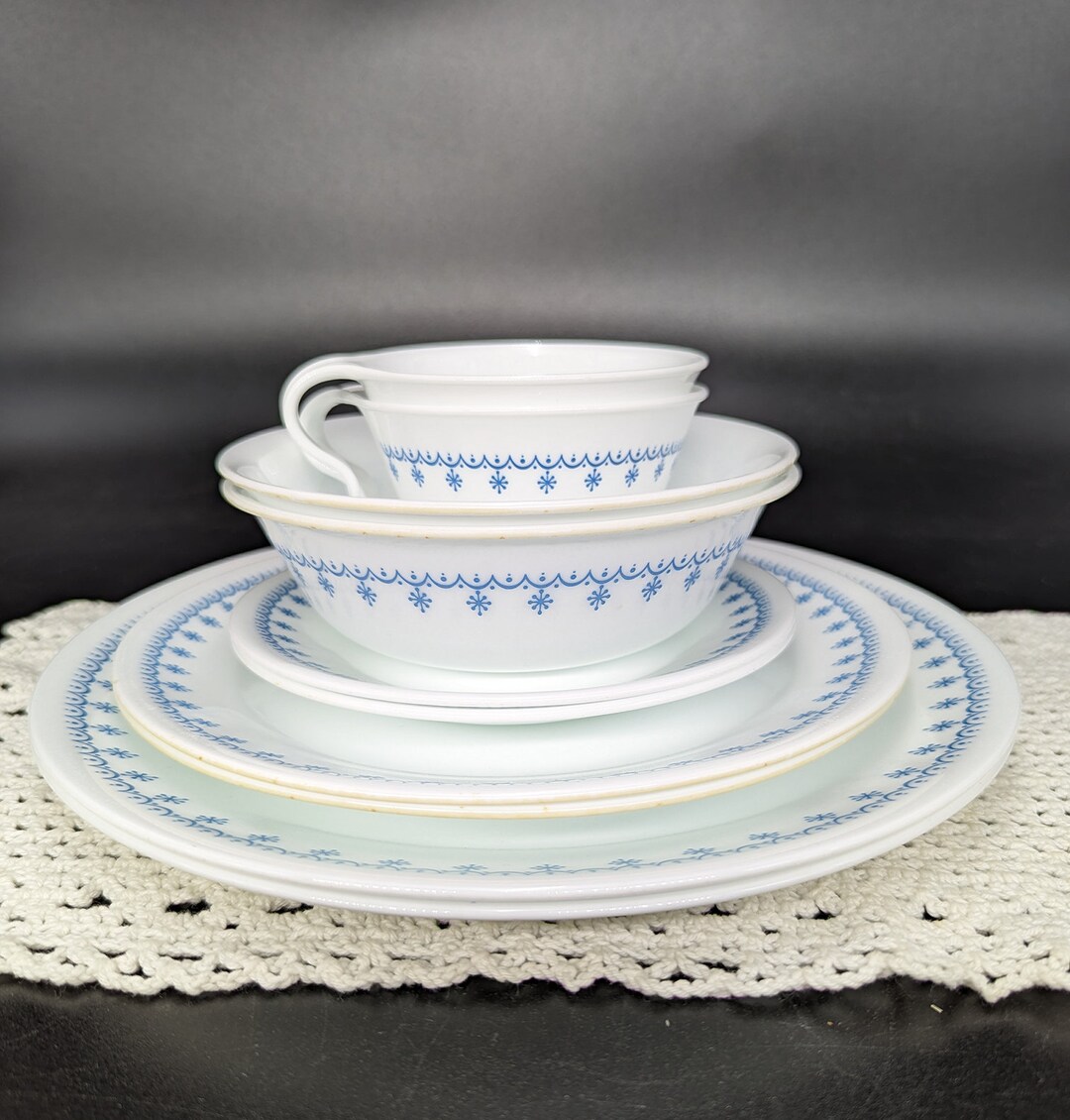 Vintage MCM Corelle Blue Snowflake Dishware 10-pieces - V2619 - Etsy