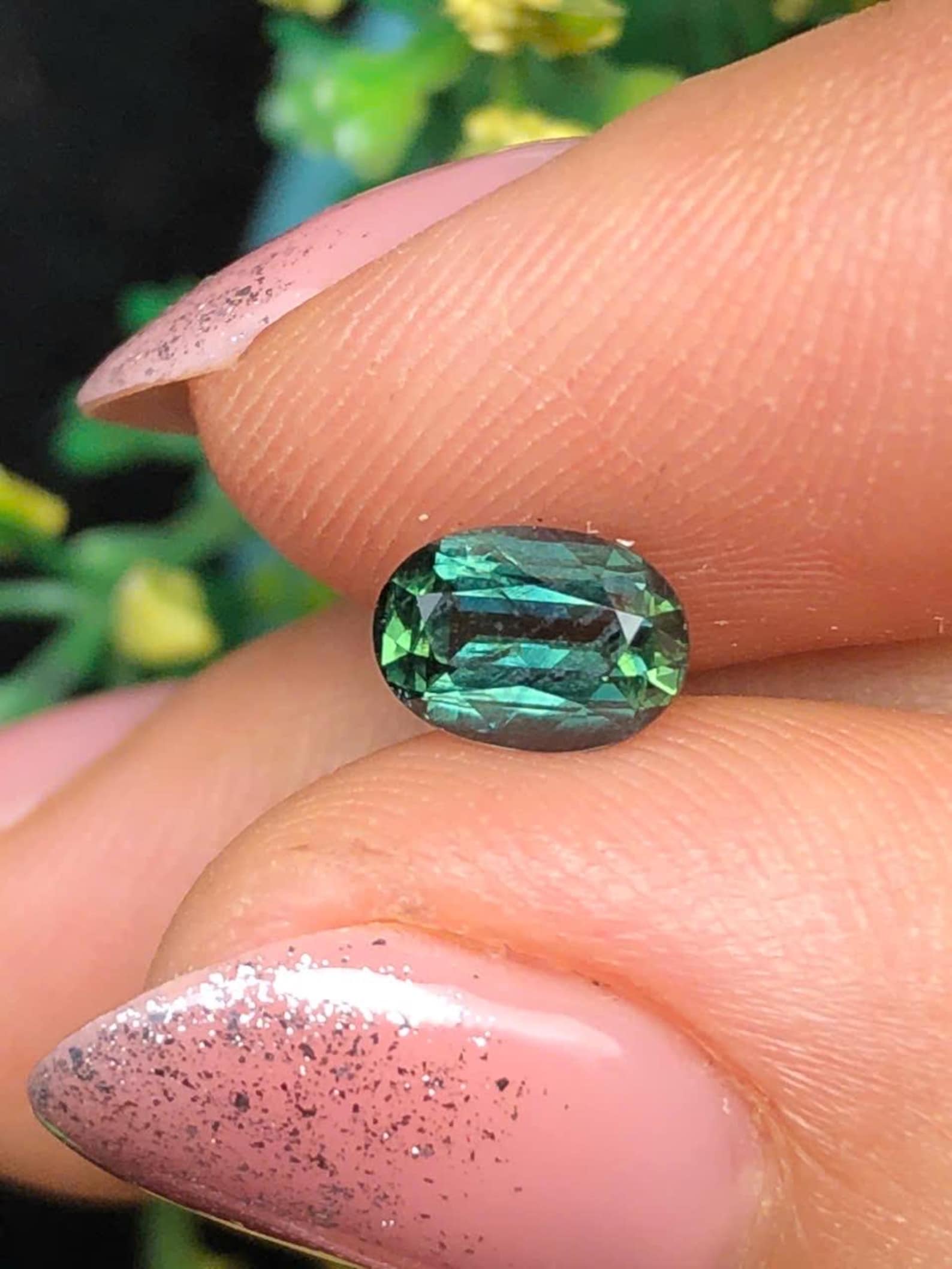 1 ct ナチュラル グリーン サファイア ベトナム、オパールセント サファイア、非加熱サファイア ファン ティエット ベトナム - Etsy 日本