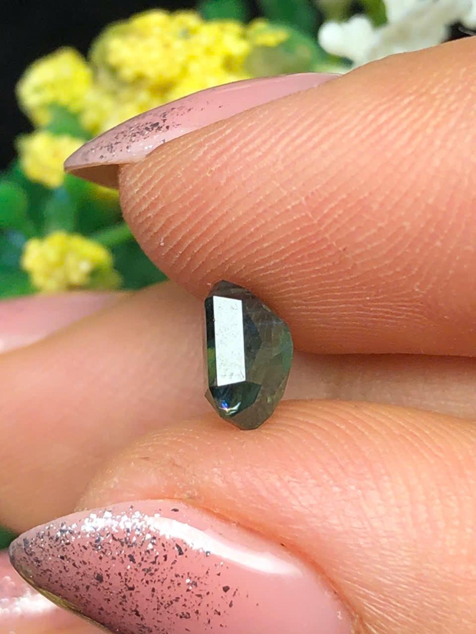 1 ct ナチュラル グリーン サファイア ベトナム、オパールセント サファイア、非加熱サファイア ファン ティエット ベトナム - Etsy 日本