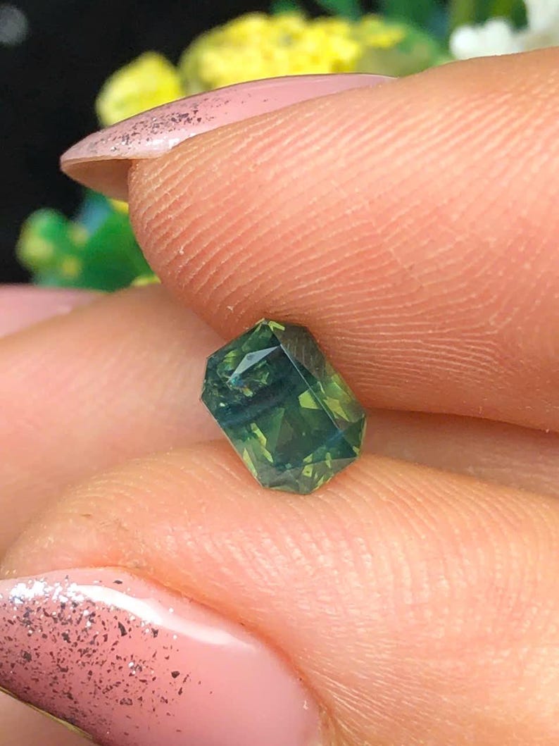 1 ct ナチュラル グリーン サファイア ベトナム、オパールセント サファイア、非加熱サファイア ファン ティエット ベトナム - Etsy 日本