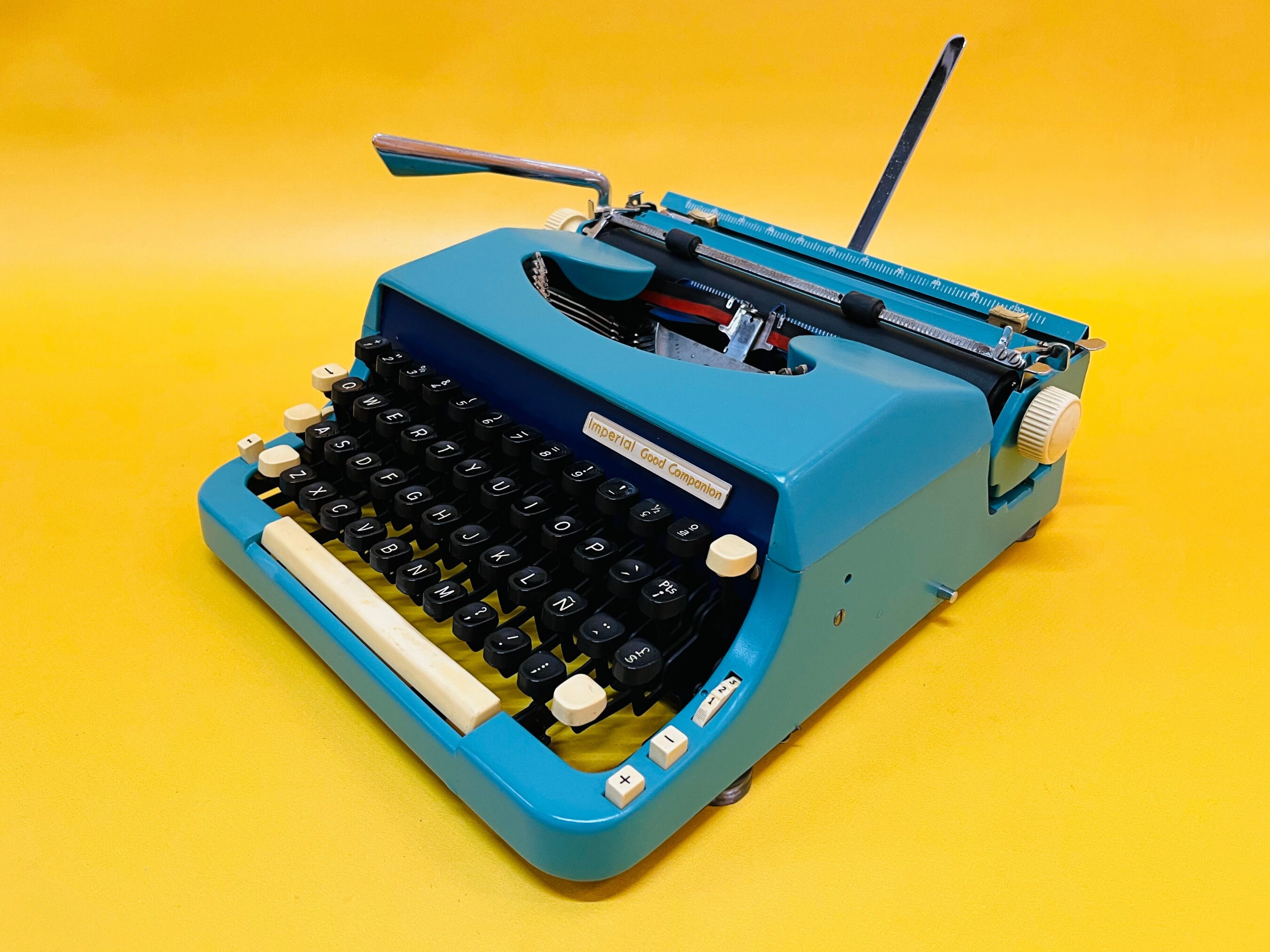 Working Typewriter IMPERIAL Good Companion 7 Metal Typewriter With ...