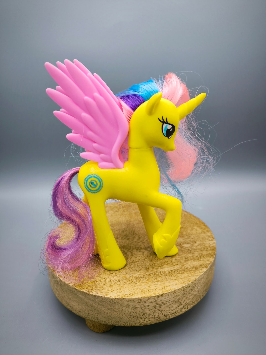 Vintage MLP Princess Gold Lily, Vintage MLP G4, Collectible Toy Hasbro ...