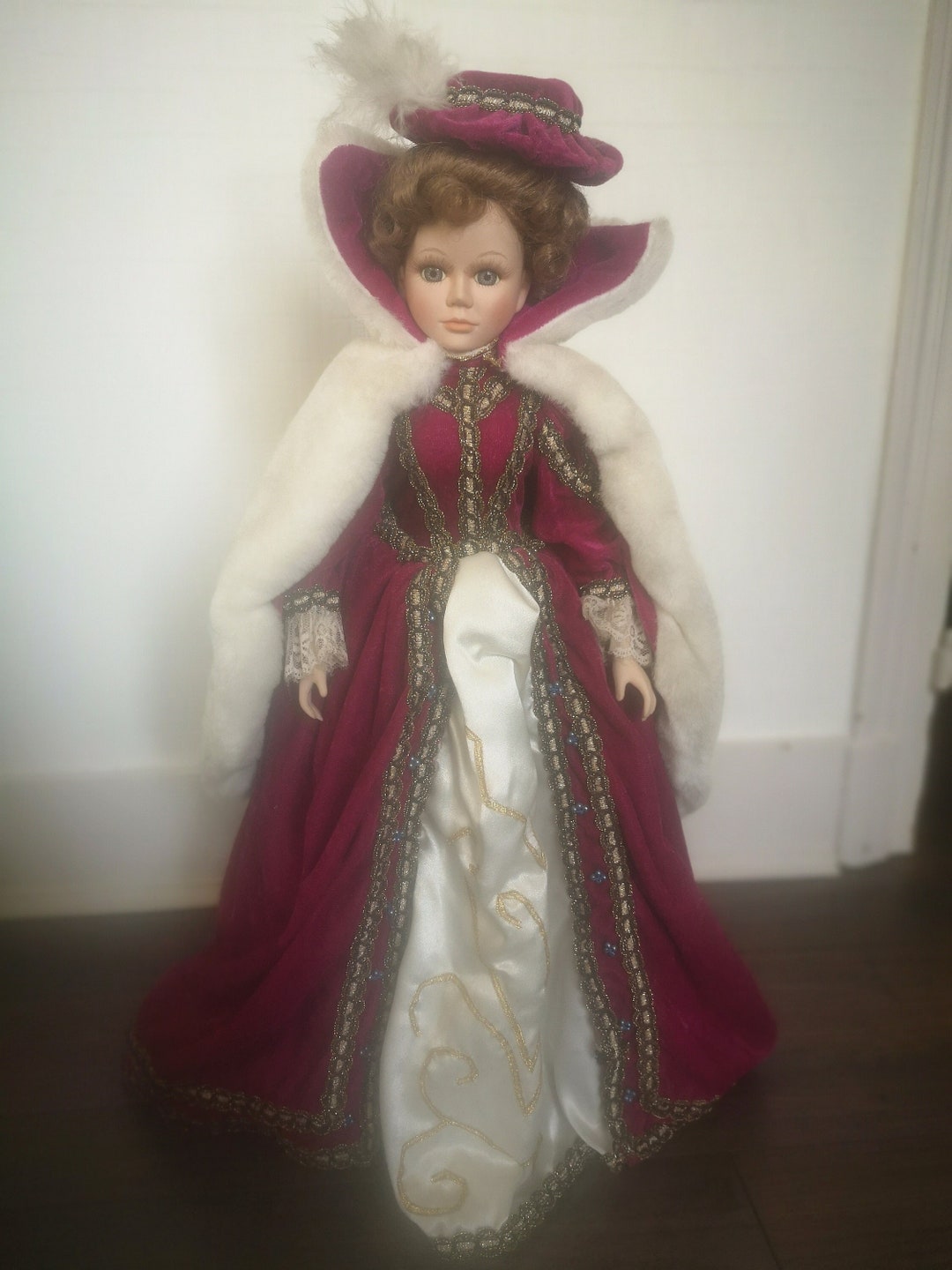 Vintage Porcelain Doll Queen Mary Stuart, RARE Historical Doll C.M.P ...