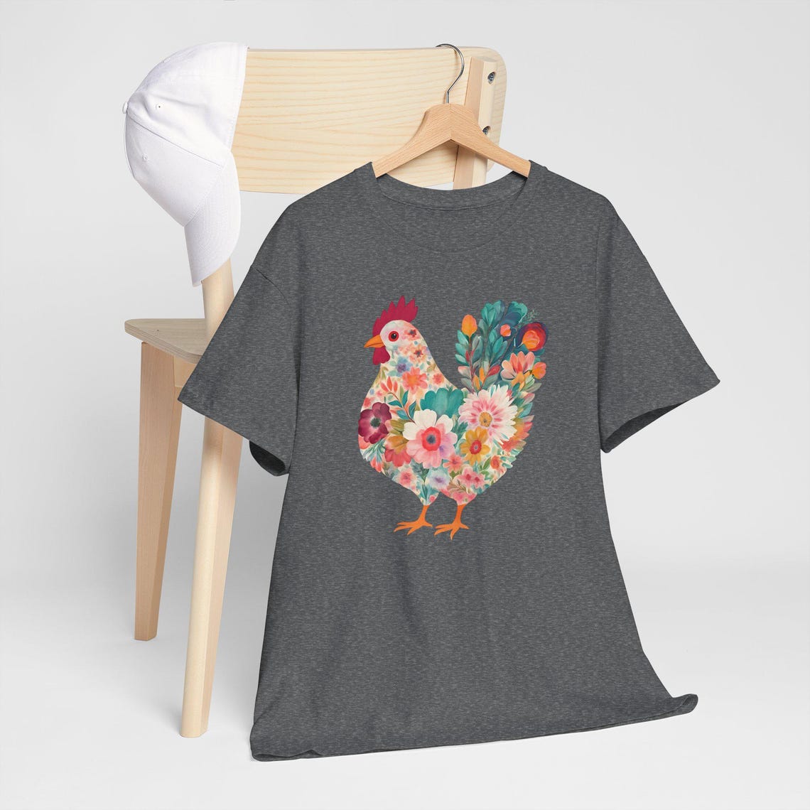 Floral Chicken Tee, Cute Farmhouse T-shirt, Gift for Chicken Lovers ...
