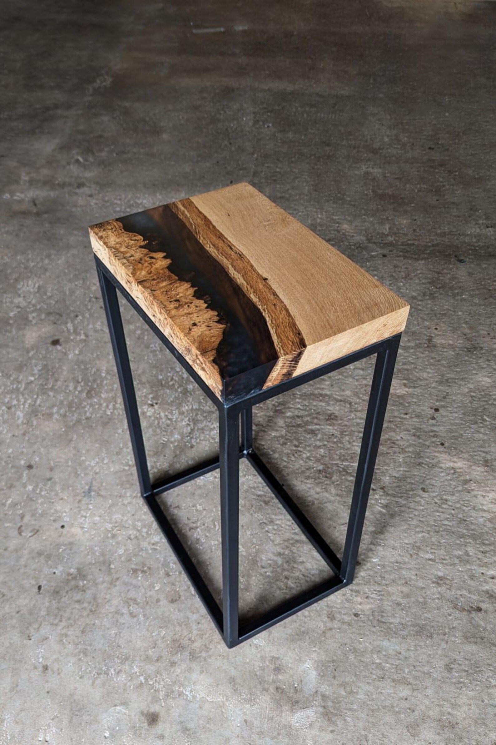 Oak & Resin Sides Table in Anthracite Grey - Etsy