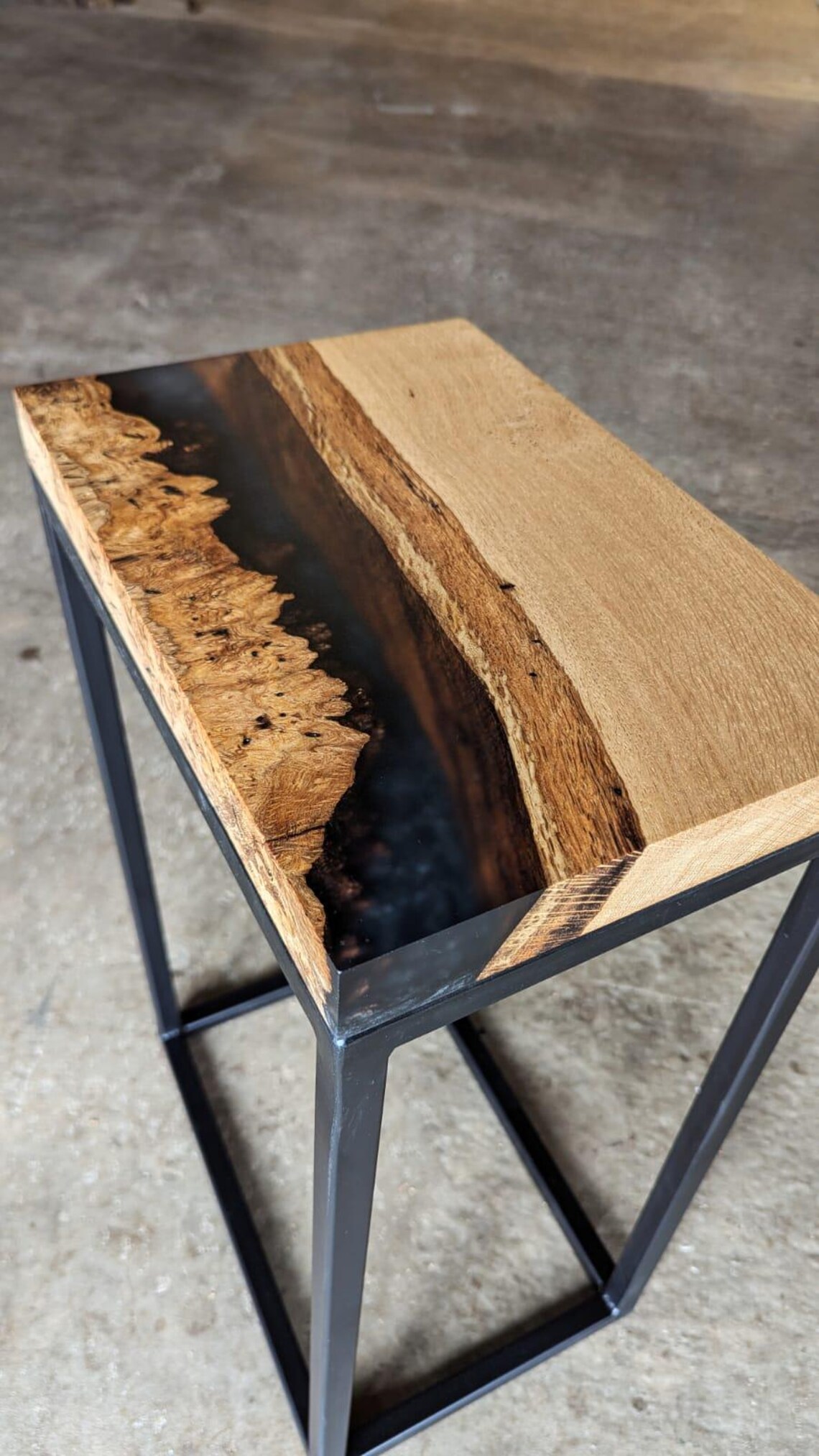 Oak & Resin Sides Table in Anthracite Grey - Etsy