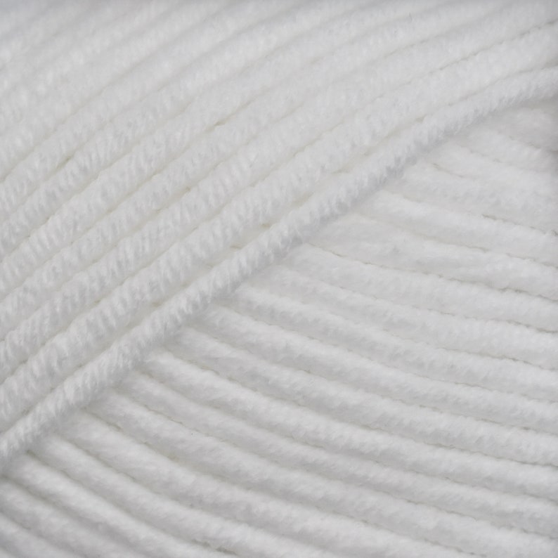 Dreamy Wool Cuddle Soft Chunky Yarn 50g - 100g/ Perfect for Baby ...